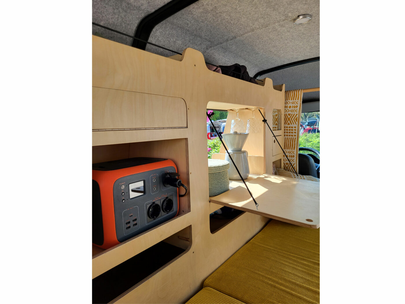 Buddies stellen sich vor: Piaggio Porter S90-Minicamper von Olli