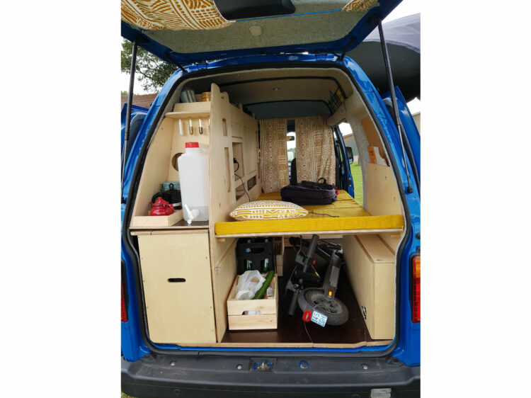 Buddies stellen sich vor: Piaggio Porter S90-Minicamper von Olli