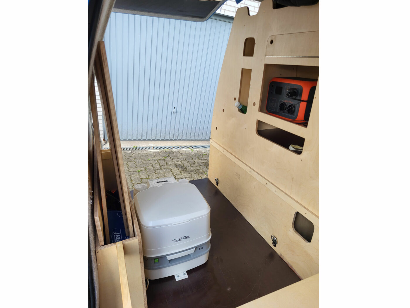 Buddies stellen sich vor: Piaggio Porter S90-Minicamper von Olli