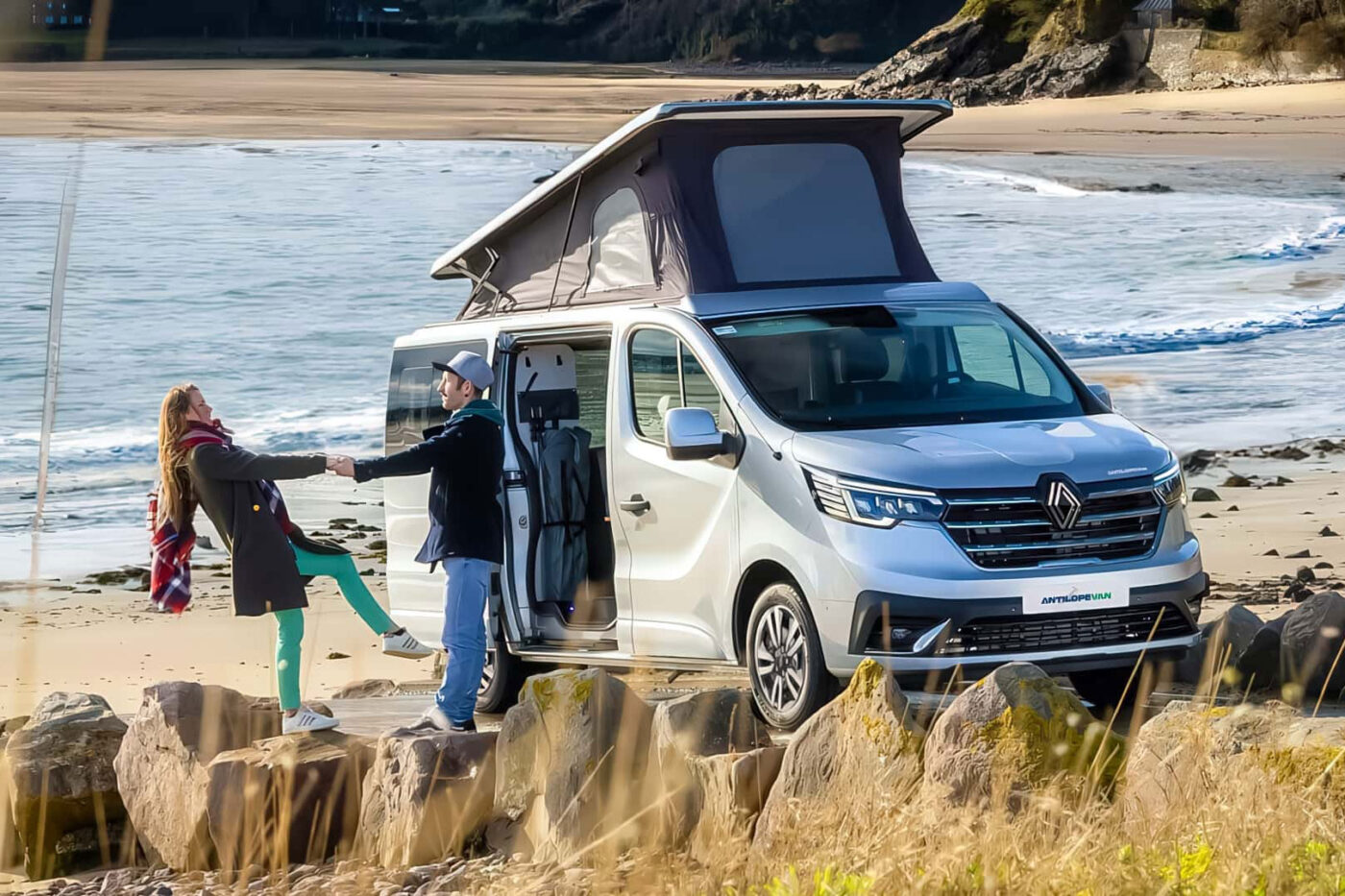 Alphavan 4x4 Active Line: Allrad-Campervan mit XXL-Garage